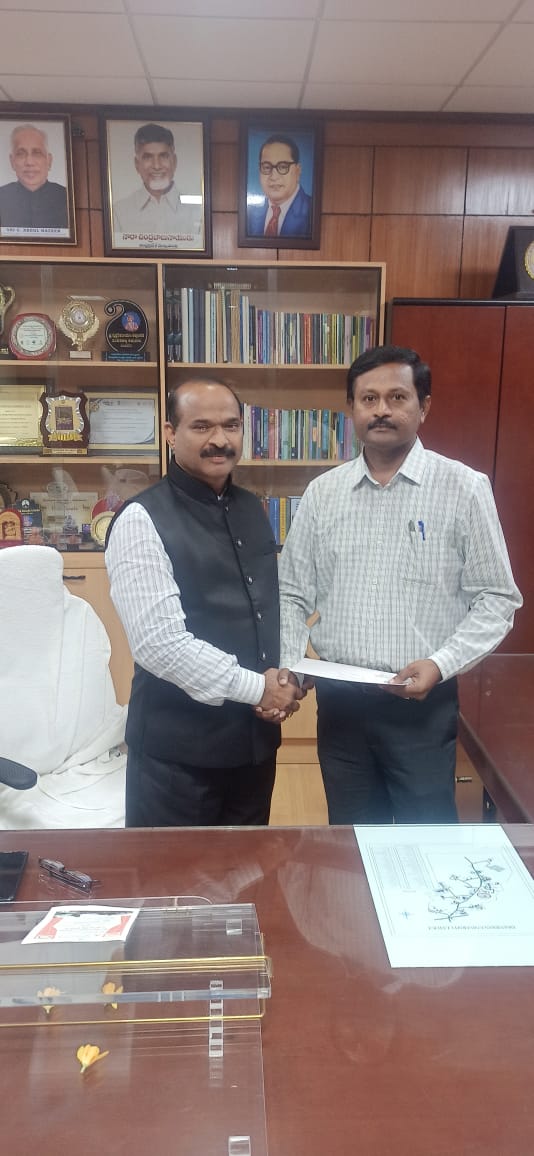 Dravidian University – Registrar I/c Assumes Office- Photos - Dravidian ...